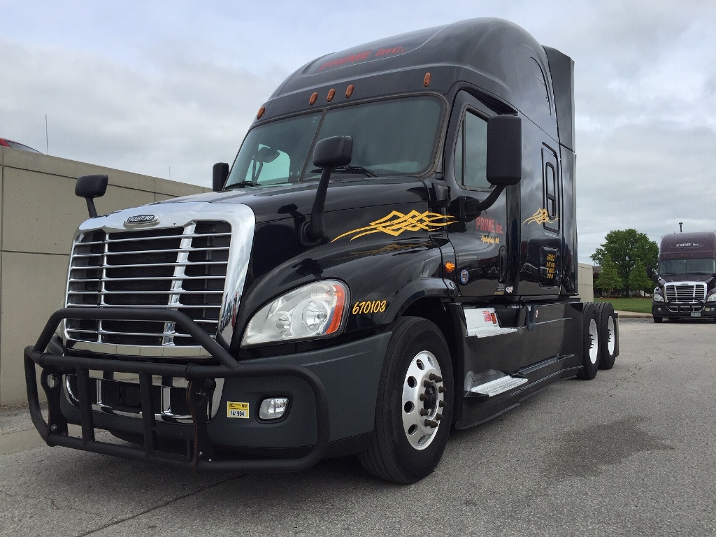 FREIGHTLINER TRUCKS FOR SALE FREIGHTLINER TRUCKS FOR SALE