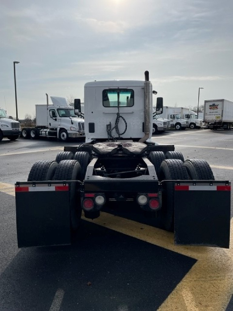 2018 PETERBILT 579 TANDEM AXLE DAYCAB FOR SALE #4209