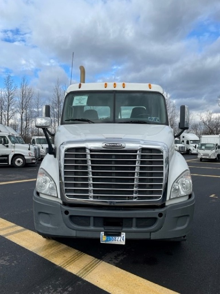 2014 FREIGHTLINER CAS113 SINGLE AXLE DAYCAB FOR SALE #4212