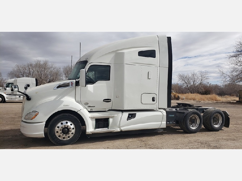 2016 KENWORTH T680 SLEEPER FOR SALE #11540