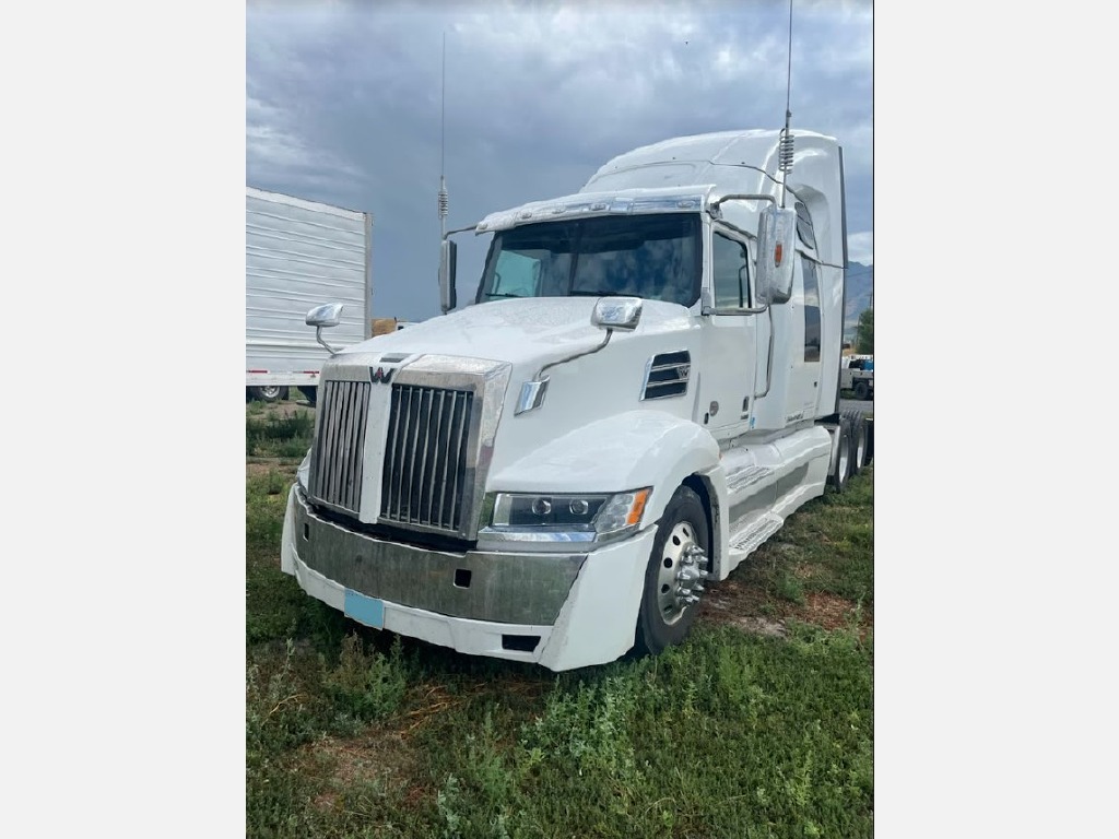 2020 WESTERN STAR 5700XE TANDEM AXLE SLEEPER FOR SALE #13855