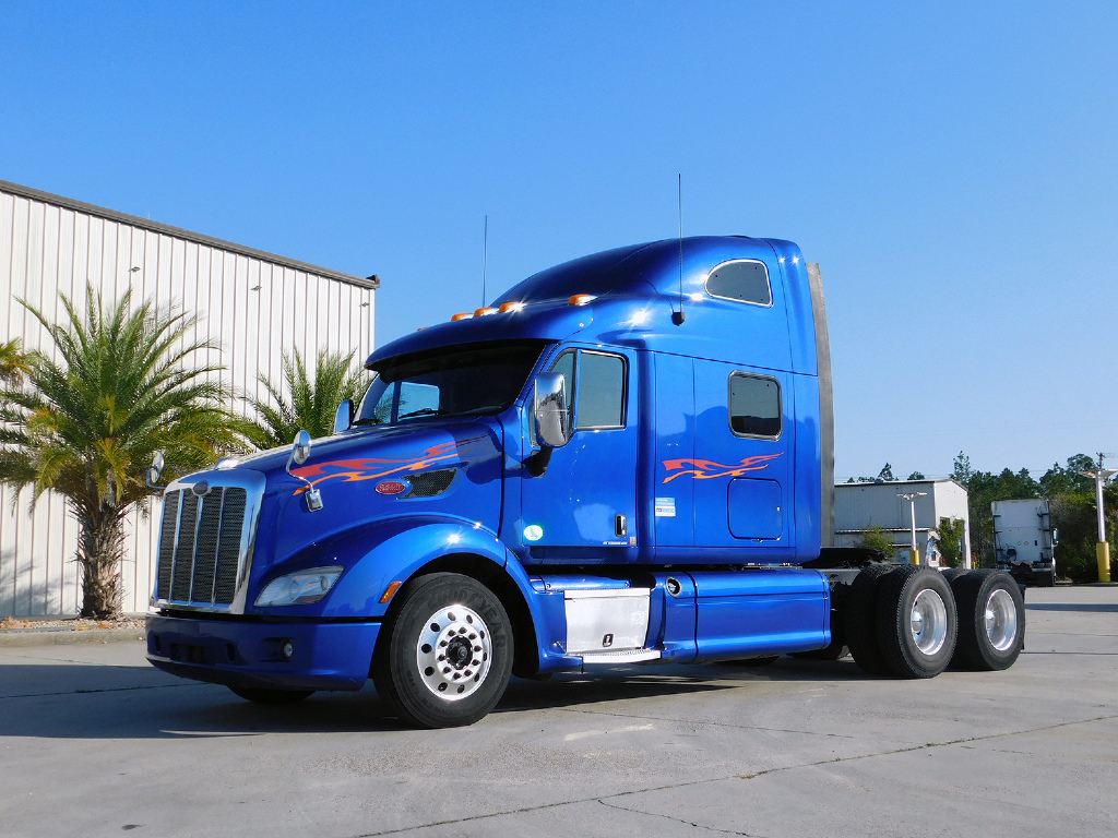 Peterbilt 587 Sleeper