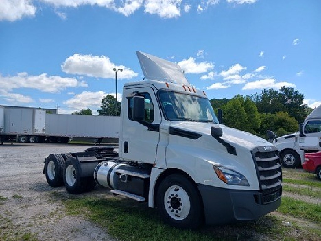 2019 FREIGHTLINER CASCADIA TANDEM AXLE DAYCAB FOR SALE #15900