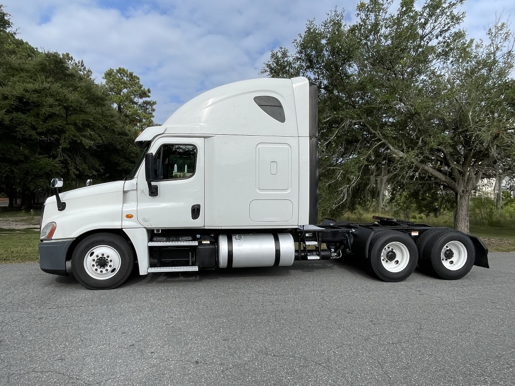 2016 FREIGHTLINER CASCADIA 125 TANDEM AXLE SLEEPER FOR SALE #16222