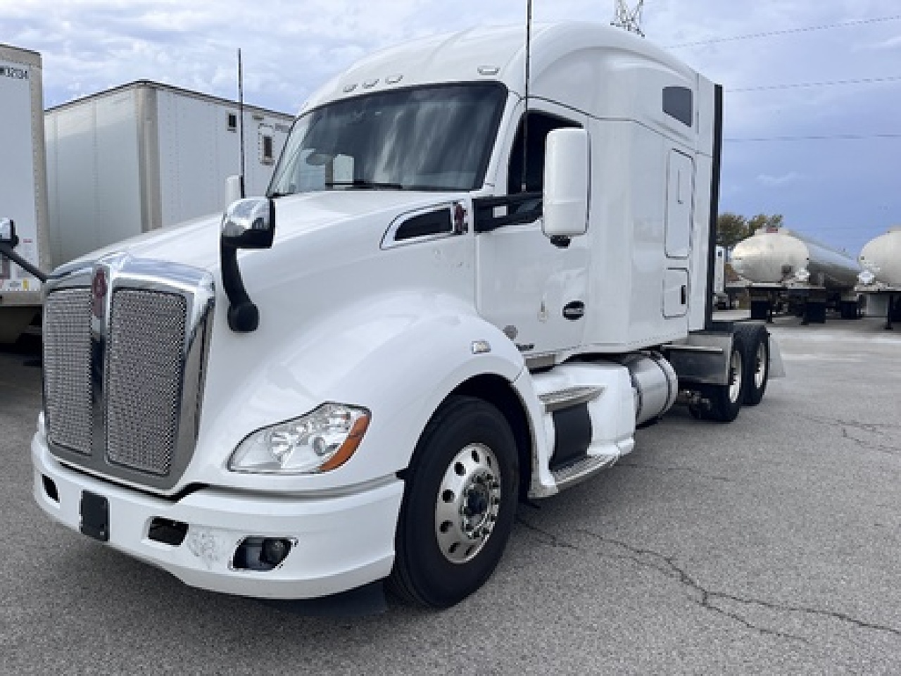 2019 KENWORTH T680 TANDEM AXLE SLEEPER FOR SALE #16521