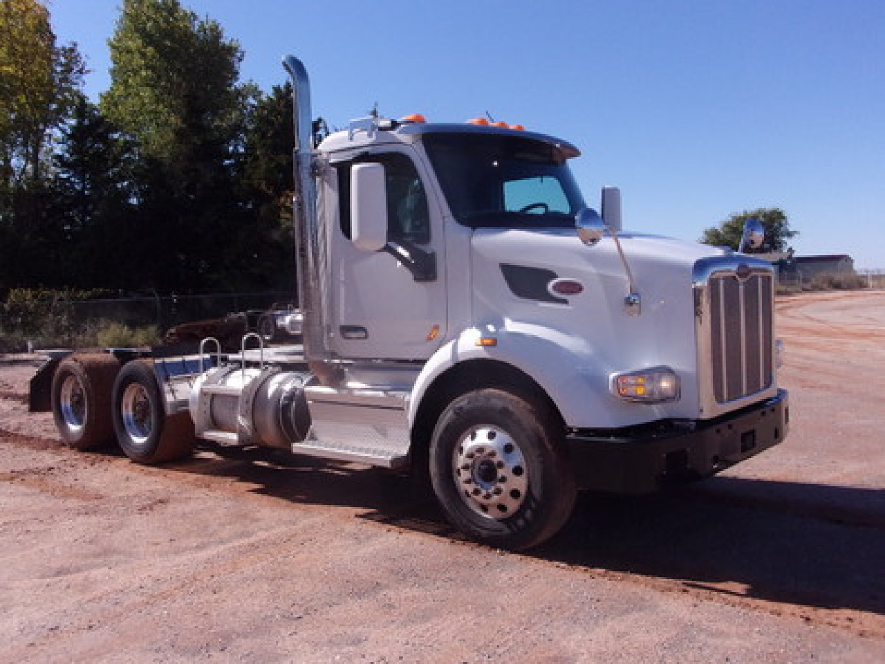 2019 PETERBILT 567 TANDEM AXLE DAYCAB FOR SALE #16523