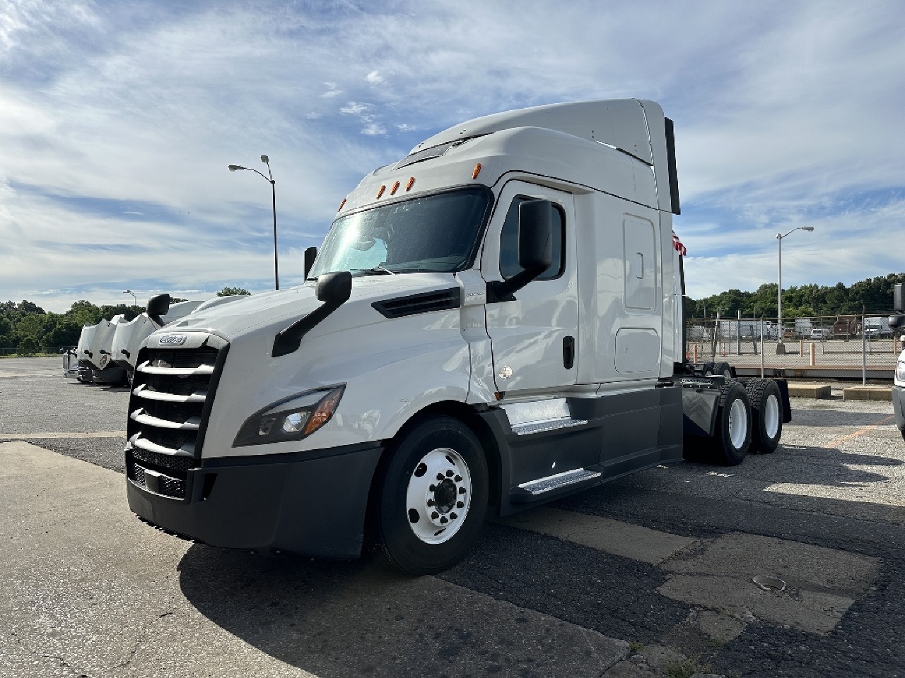 2019 FREIGHTLINER CASCADIA TANDEM AXLE SLEEPER FOR SALE #18276