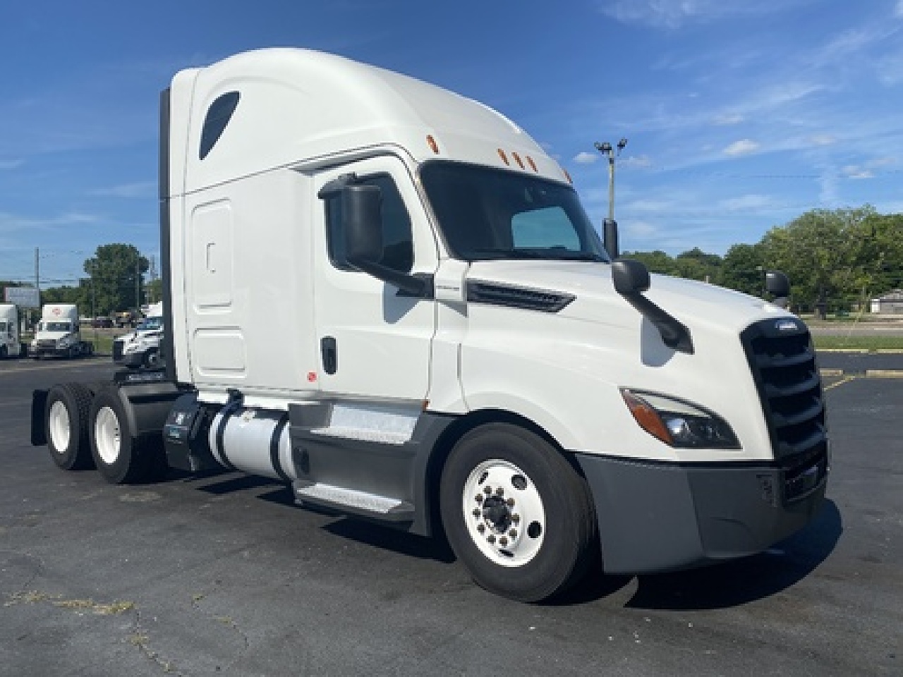 2019 FREIGHTLINER CASCADIA TANDEM AXLE SLEEPER FOR SALE #18362