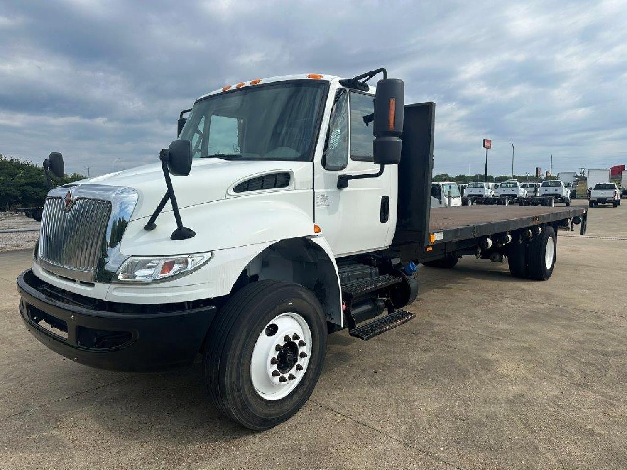 2018 INTERNATIONAL 4300 FLATBED TRUCK FOR SALE #18683