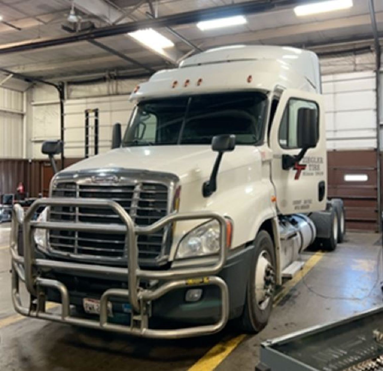 2018 FREIGHTLINER CASCADIA TANDEM AXLE SLEEPER FOR SALE #19282