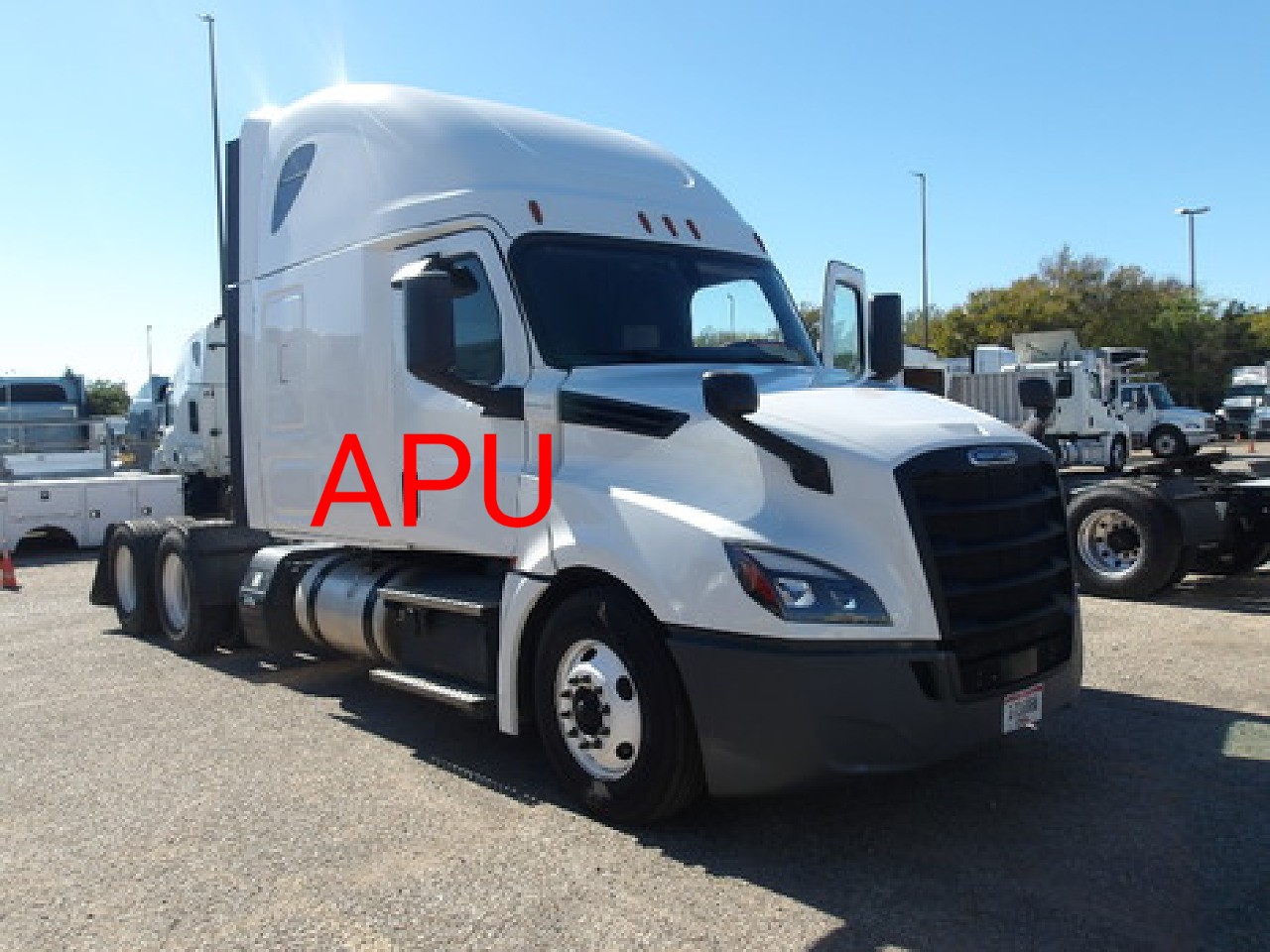 2020 FREIGHTLINER CASCADIA 126 TANDEM AXLE SLEEPER FOR SALE #19641
