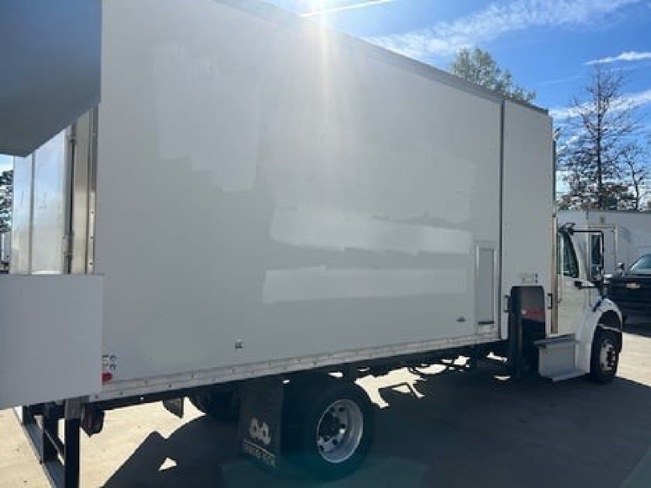 2019 FREIGHTLINER M2-106 BOX VAN TRUCK FOR SALE #19671