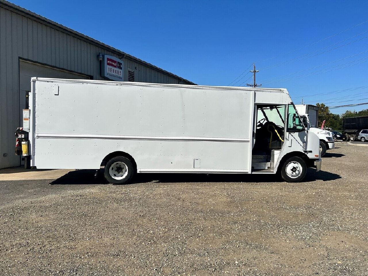 2015 FREIGHTLINER MT45 STEP VAN FOR SALE #19745