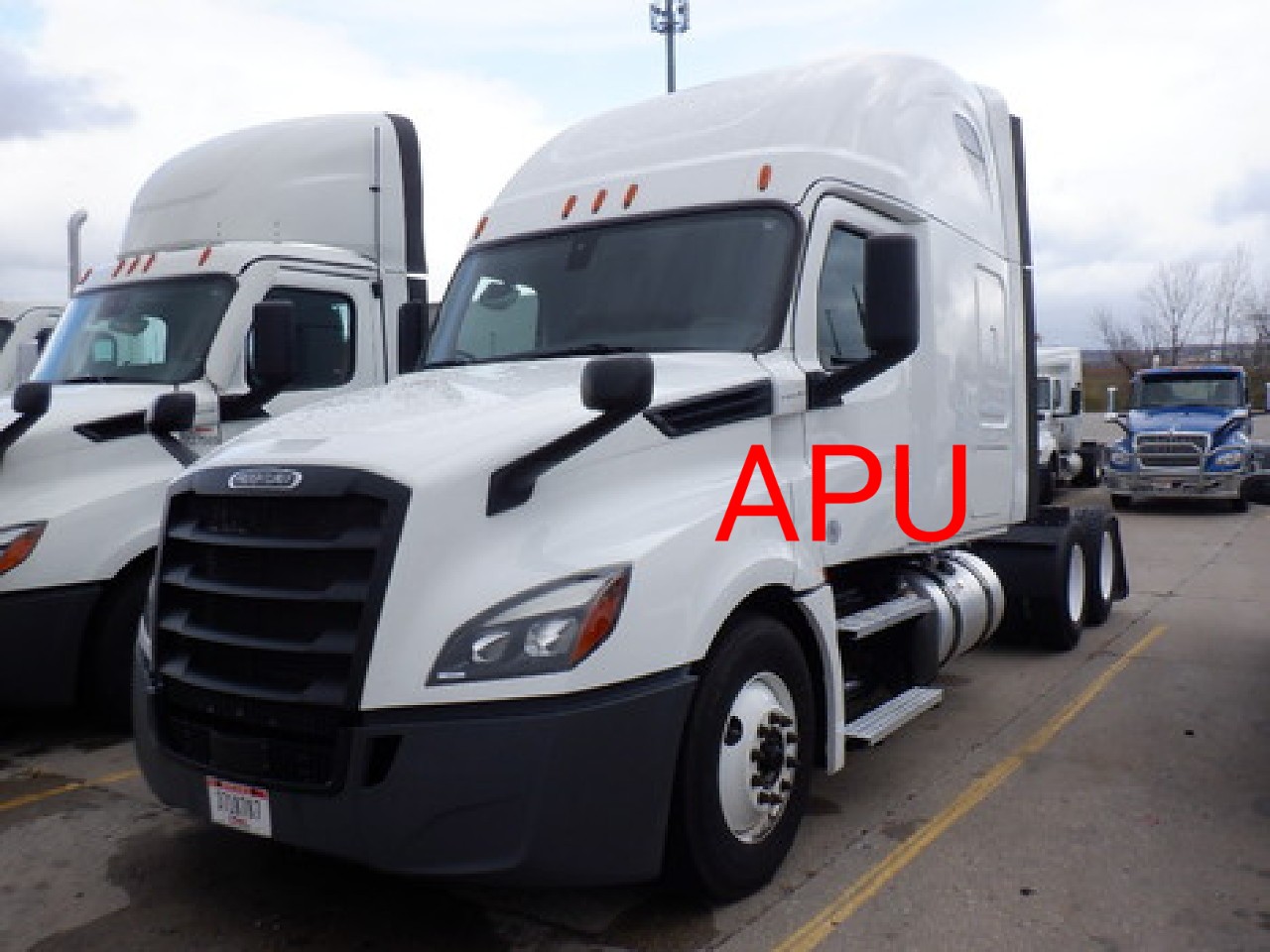 2020 FREIGHTLINER CASCADIA 126 TANDEM AXLE SLEEPER FOR SALE #19783