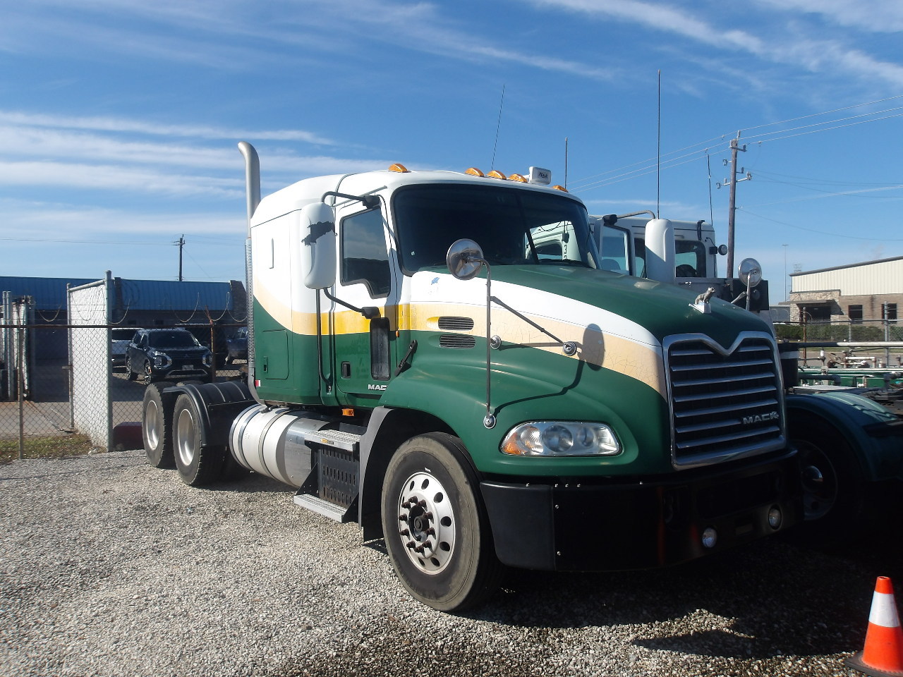 2013 MACK CXU613 TANDEM AXLE SLEEPER FOR SALE #20212