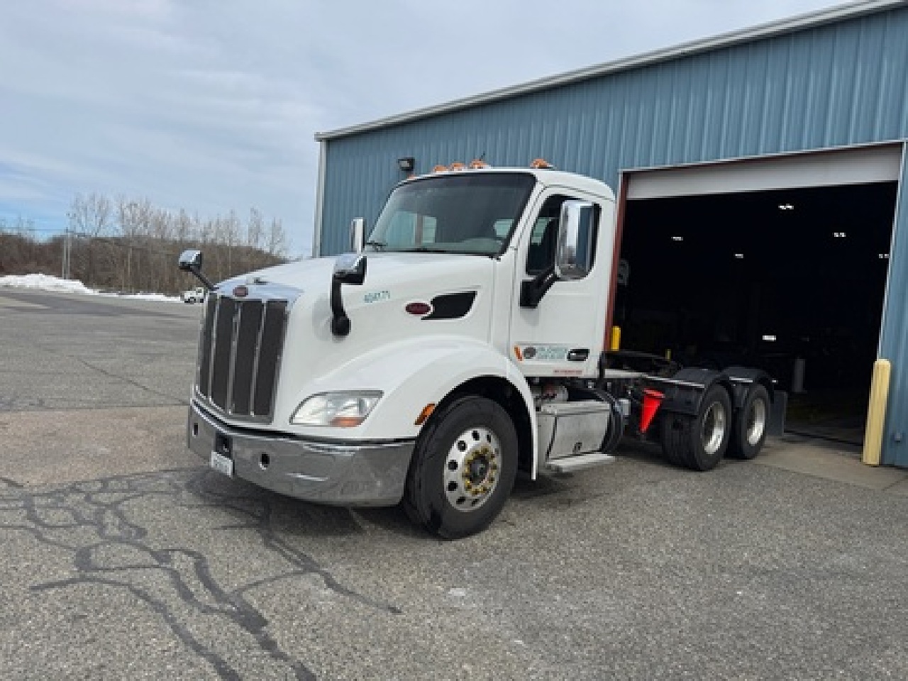2018 PETERBILT 579 TANDEM AXLE DAYCAB FOR SALE #20300