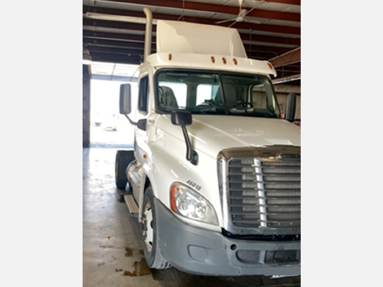 2016 FREIGHTLINER CASCADIA SINGLE AXLE DAYCAB FOR SALE #21260