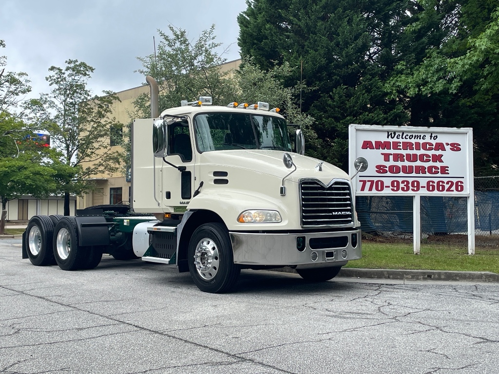 2016 MACK CXU TANDEM AXLE DAYCAB FOR SALE #9927