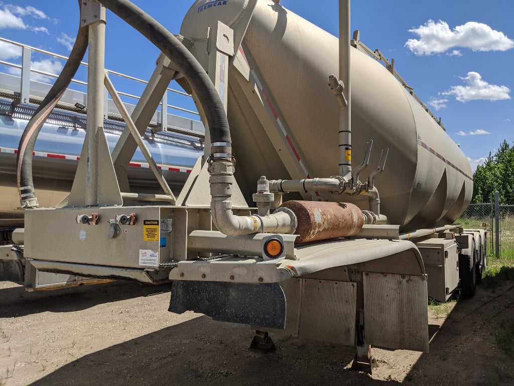 New and Used Pneumatic Trailers for Sale - Barrgo