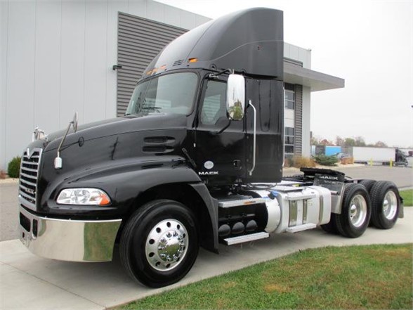 2018 MACK PINNACLE CXU613 DAYCAB FOR SALE #1330
