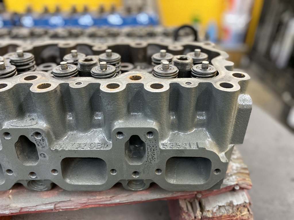 MACK E7 CYLINDER HEAD FOR SALE #2300