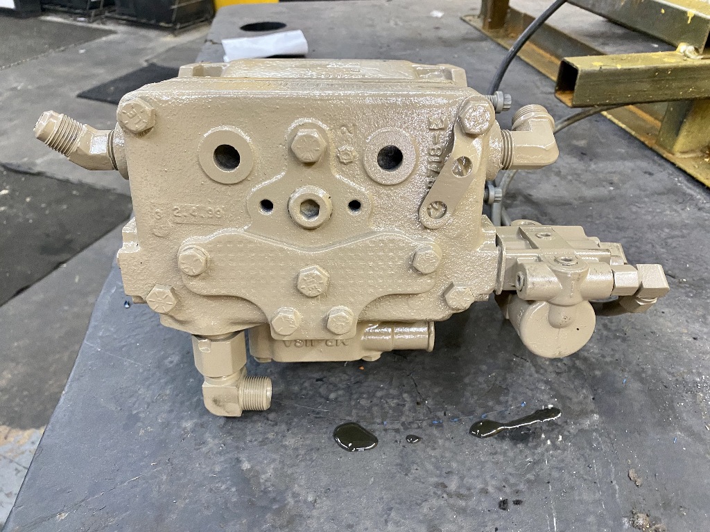 BENDIX TU-FLO 550 COMPRESSOR FOR SALE #2400