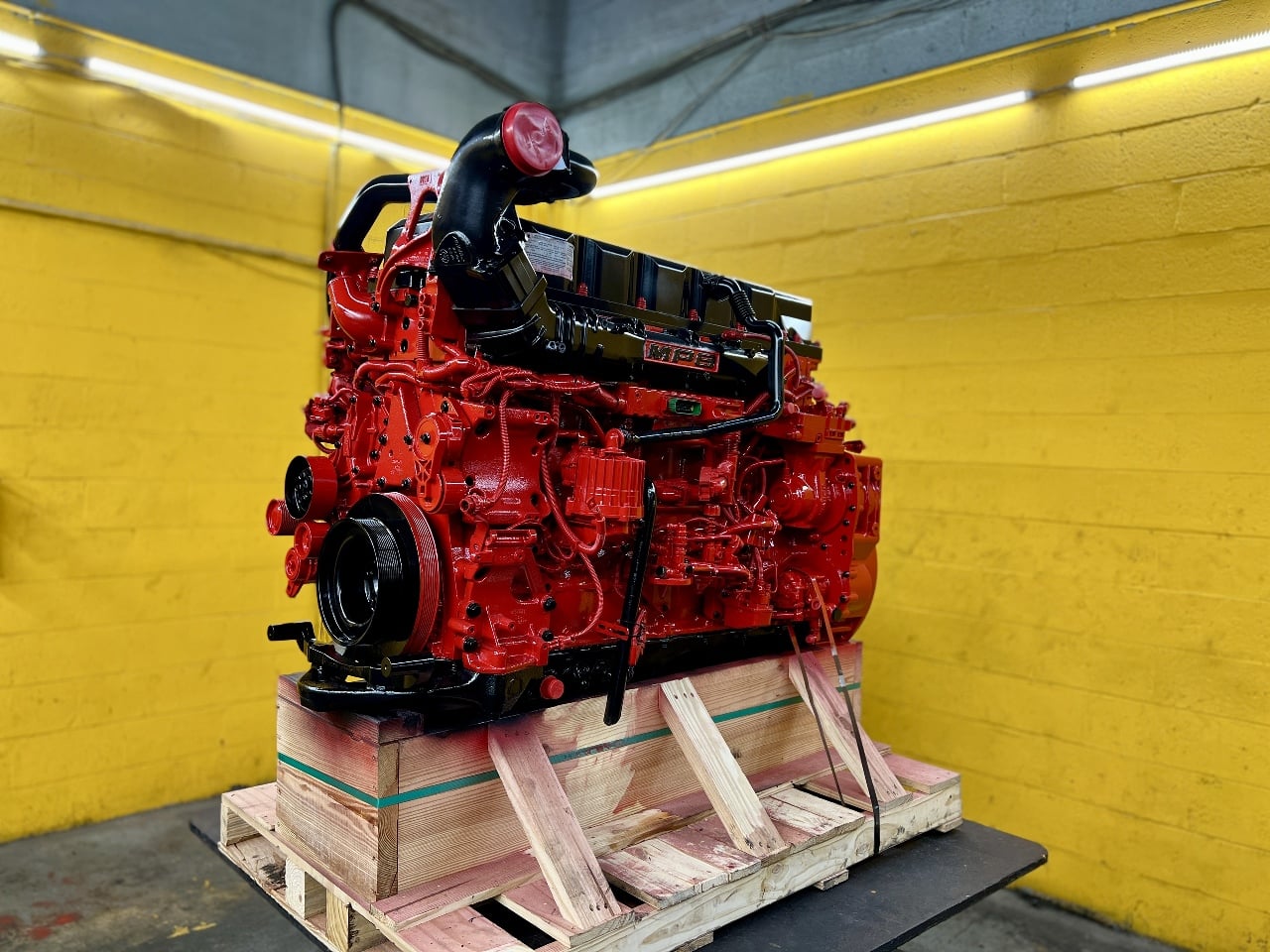 2012 MACK MP8 TRUCK ENGINE FOR SALE #3221