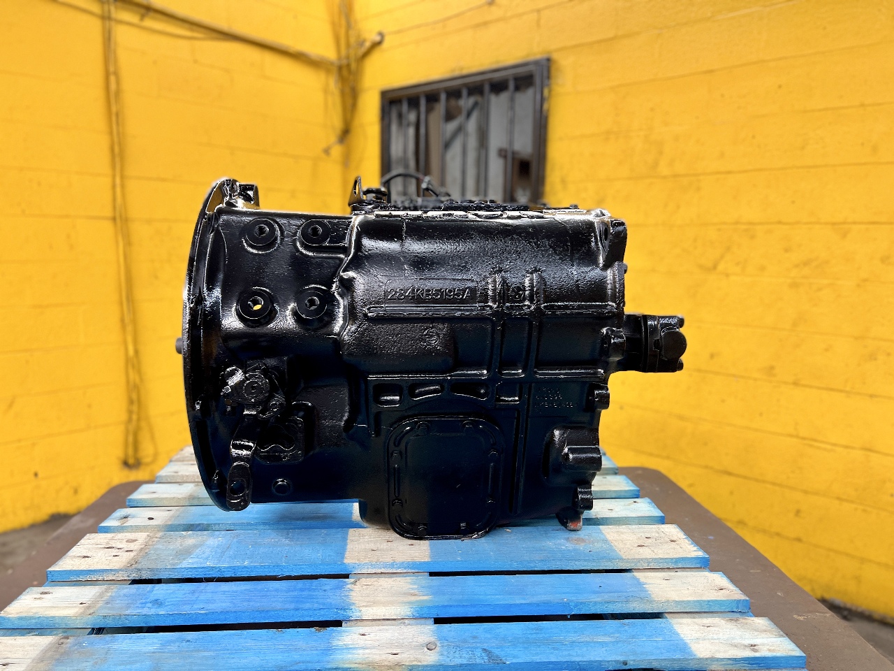 MACK T2050 TRANSMISSION FOR SALE #3242