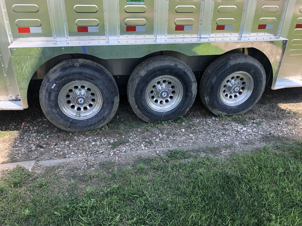 MERRITT CATTLE BARON LIVESTOCK TRAILER FOR SALE #1175