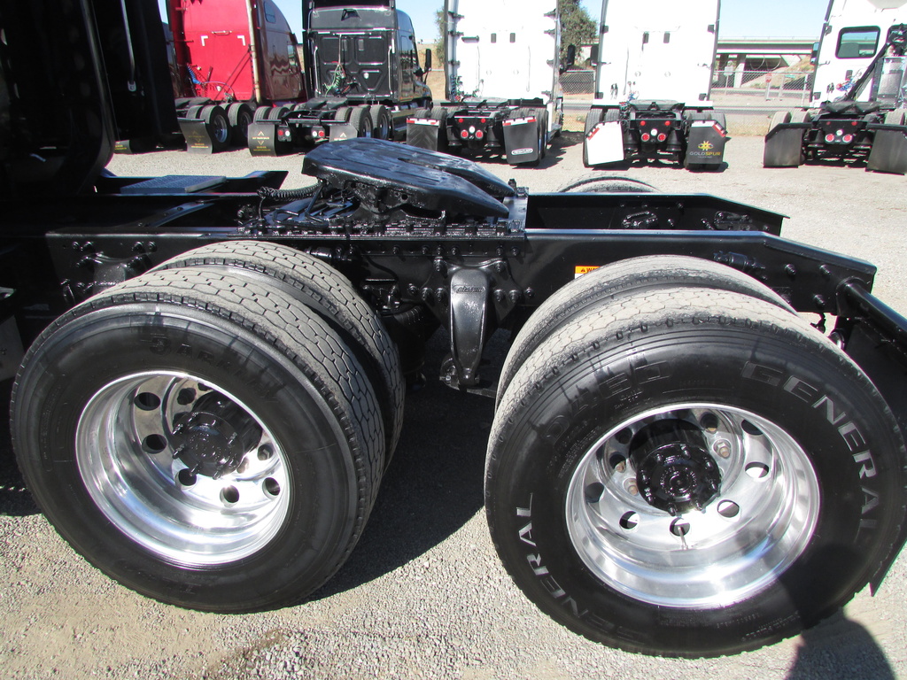 2010 FREIGHTLINER CENTURY SINGLE AXLE SLEEPER FOR SALE #1208