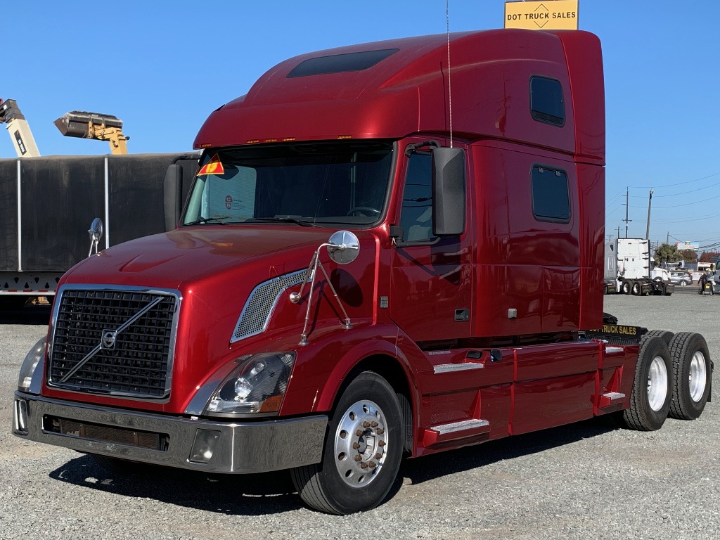 Custom 2011 Volvo Vnl 780