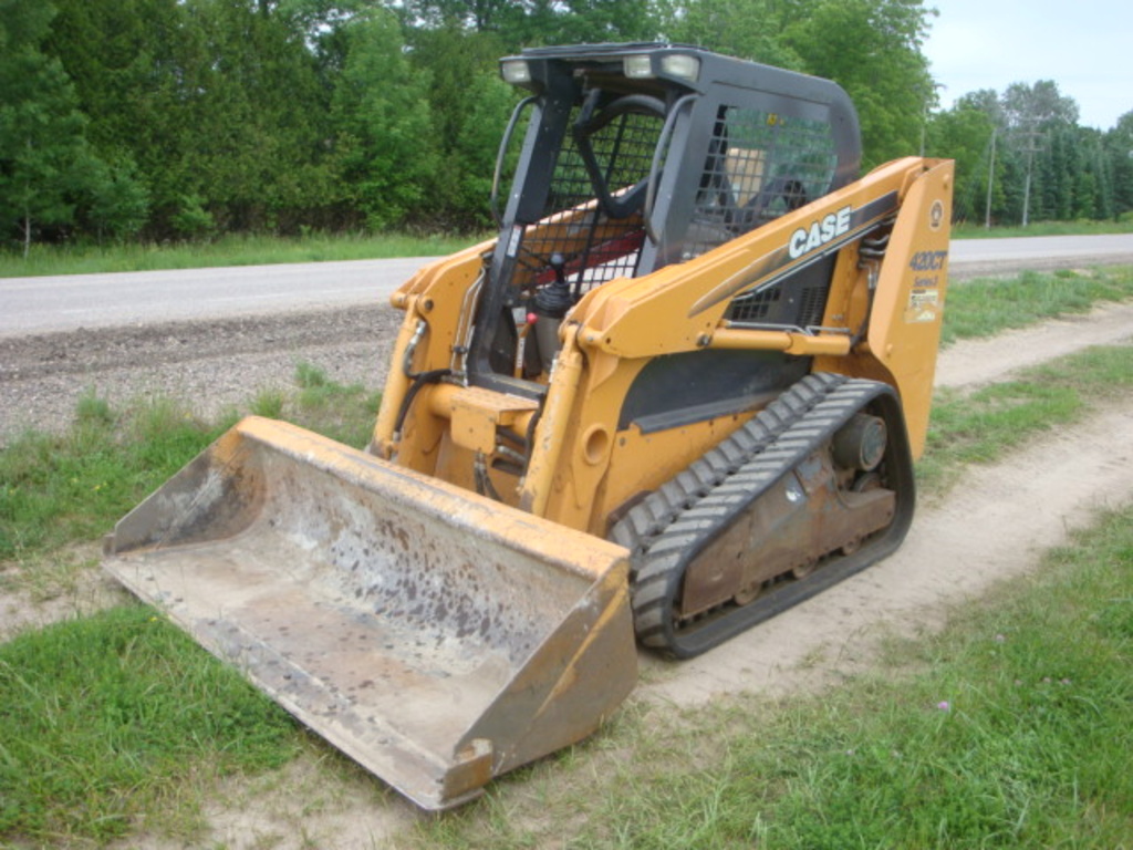 2012 CASE 420CT SERIES 3 SKID STEER CRAWLER FOR SALE #2060