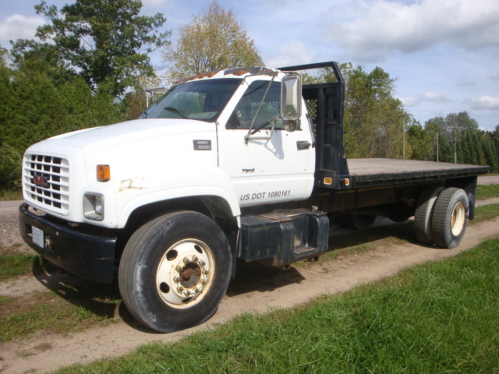 2000 GMC C6500 FLATBED TRUCK FOR SALE #2143