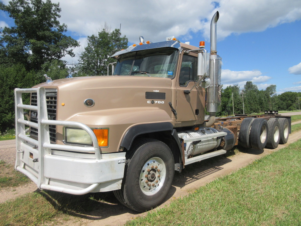 2007 MACK CL733 CAB CHASSIS TRUCK FOR SALE #2611