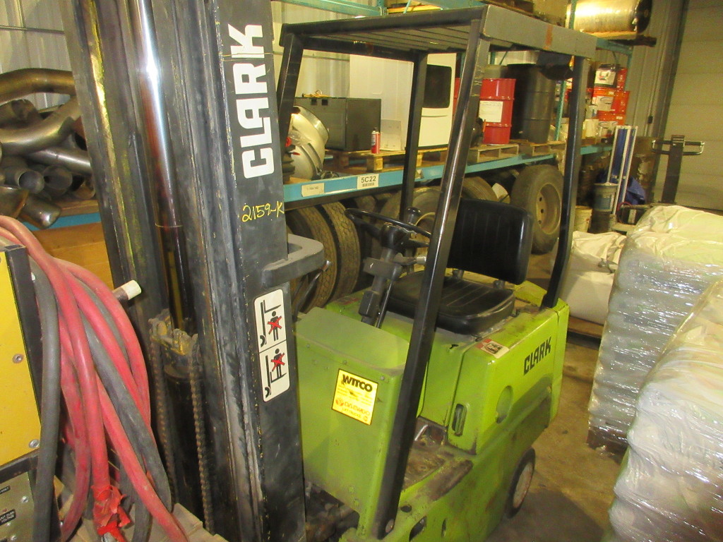 CLARK C500-30 MAST FORKLIFT FOR SALE #3338