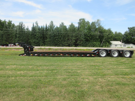 2024 GLOBE GTBN513-52-26-GG LOWBOY TRAILER FOR SALE #3557