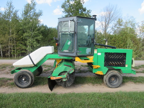 2016 LAYMOR SM400 SWEEPER FOR SALE #3626
