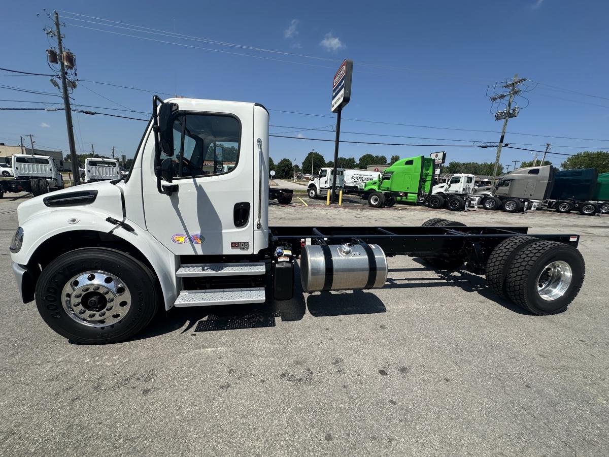 2025 FREIGHTLINER M2 CAB CHASSIS TRUCK FOR SALE #3729