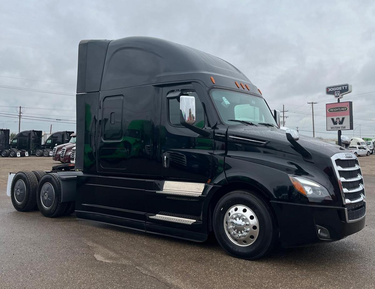2025 FREIGHTLINER CASCADIA 126 SLEEPER FOR SALE #4013