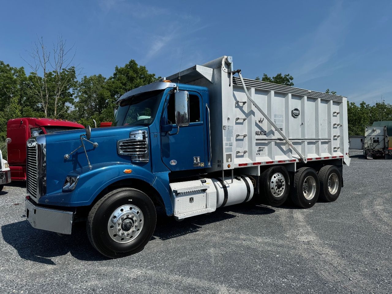 2017 FREIGHTLINER CD122084SD TRI-AXLE ALUMINUM DUMP TRUCK FOR SALE #9745