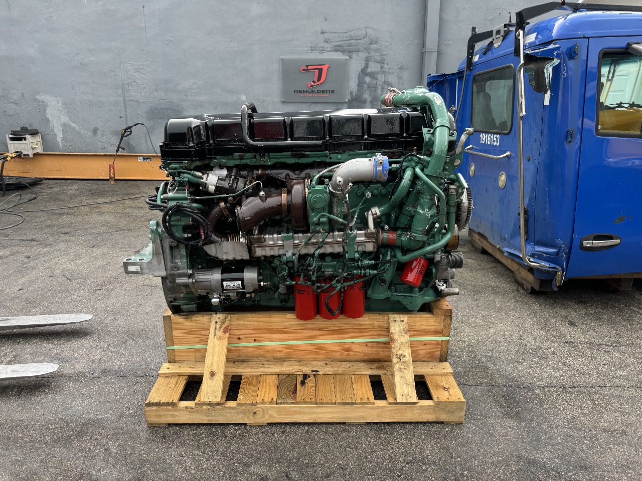 Volvo D13 Engine - JJ Rebuilders