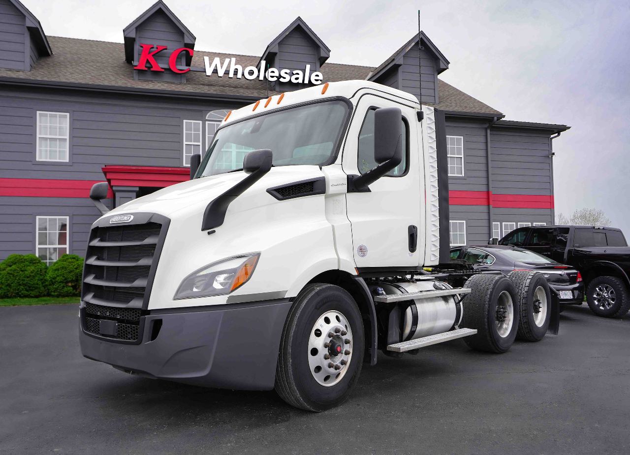 2019 FREIGHTLINER CASCADIA TANDEM AXLE DAYCAB FOR SALE #4001