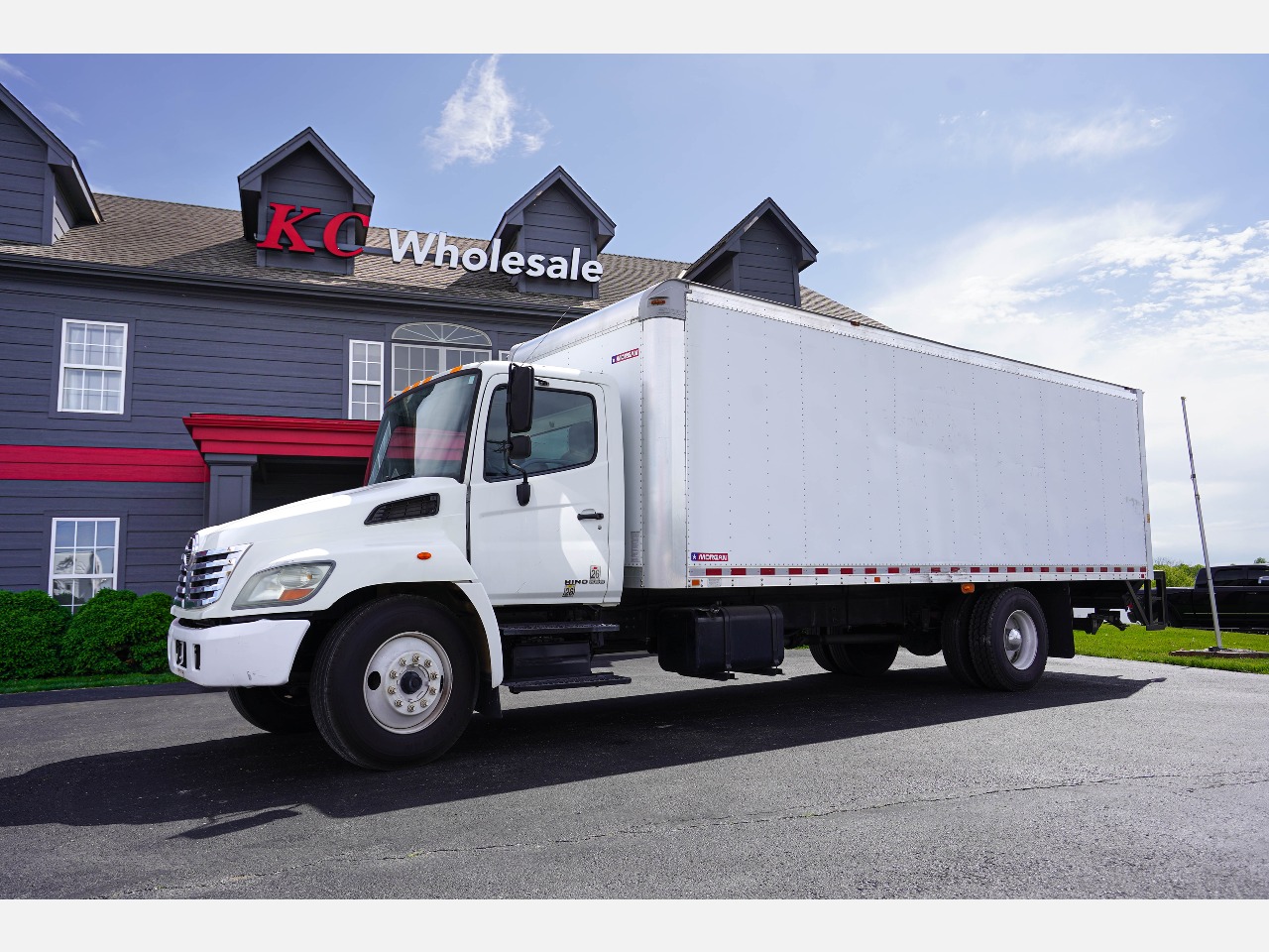 2007 HINO 268 BOX VAN TRUCK FOR SALE #4018