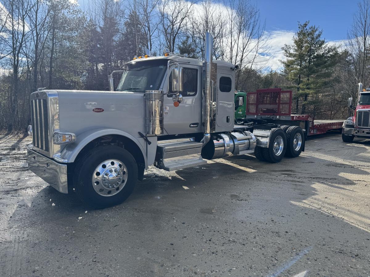 2025 PETERBILT 589 SLEEPER FOR SALE #10020