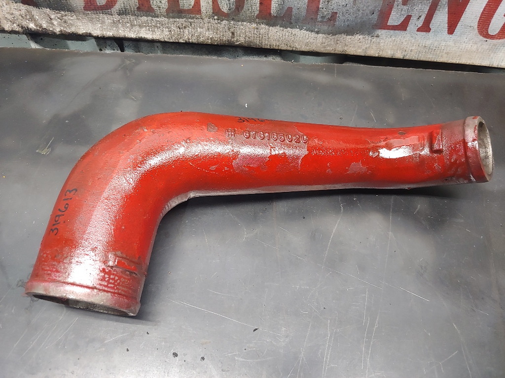 1996 INTERNATIONAL DT466 / DT436 INTAKE ELBOW FOR SALE #11877