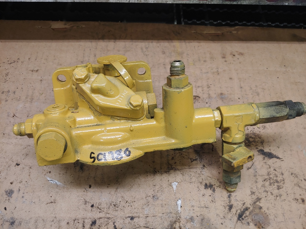 2003 CAT C15 FUEL FILTER HOUSING FOR SALE #136-5017, 1365017