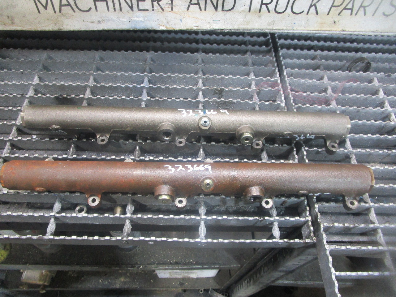 INTERNATIONAL VT365 FUEL RAIL FOR SALE #1840525C1