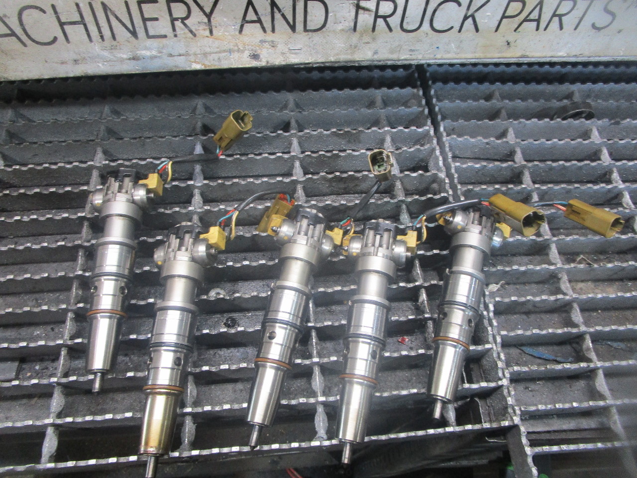 INTERNATIONAL MAXXFORCE DT FUEL INJECTOR FOR SALE #5010561R93