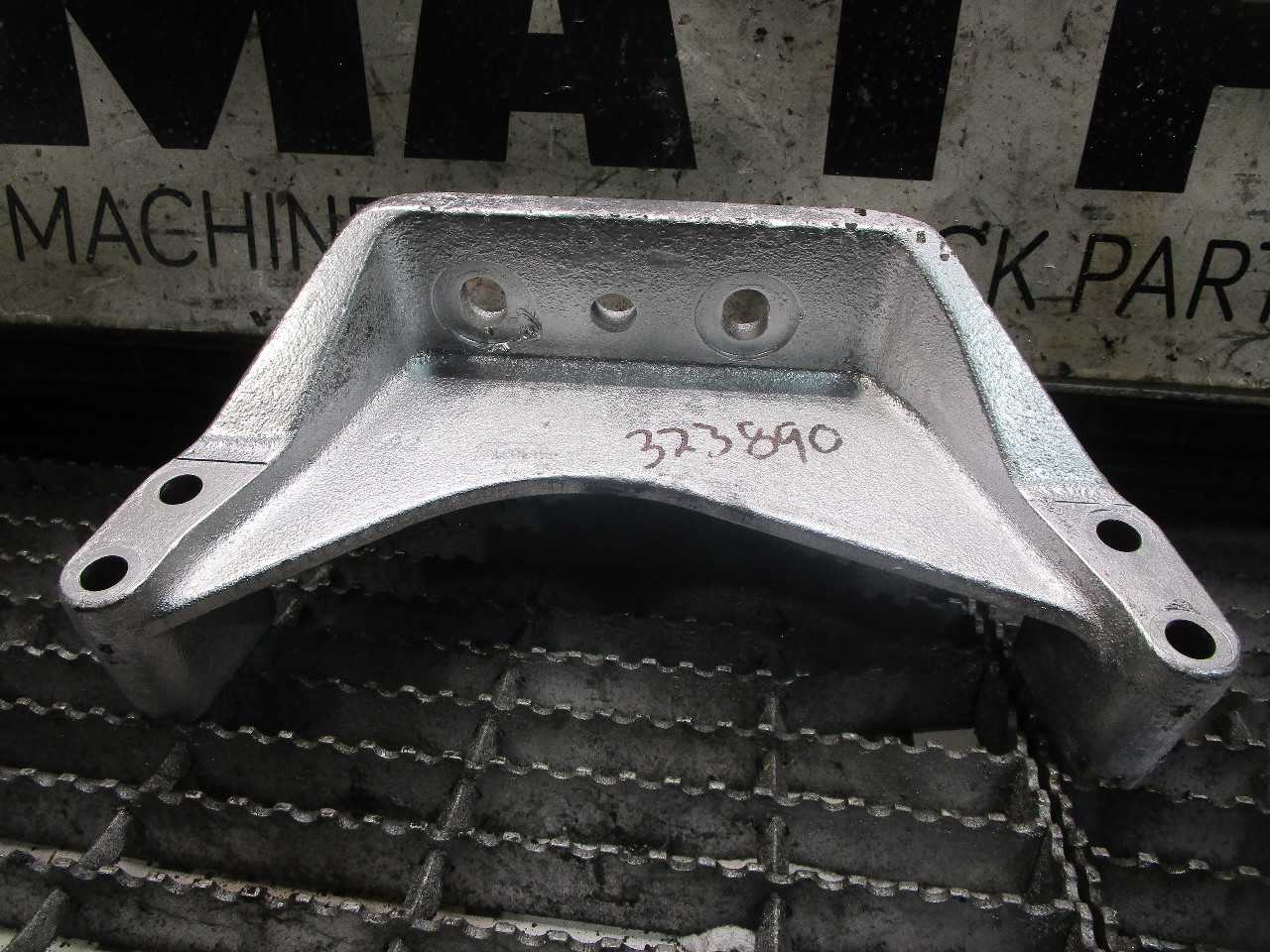 CUMMINS DIESEL ENGINE ENGINE MOUNT FOR SALE #12001-0043