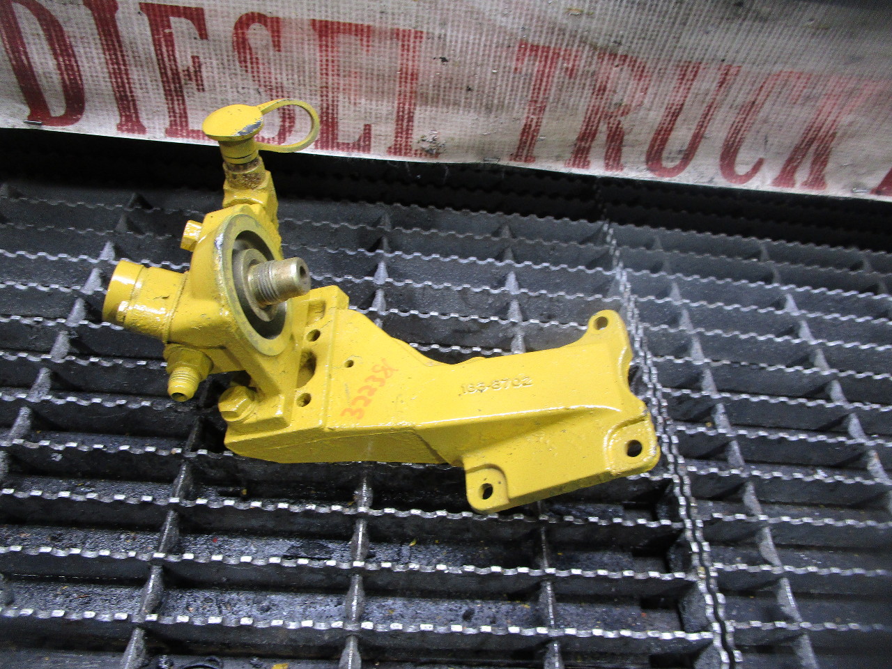 CAT 3126 / C7 FUEL FILTER HOUSING FOR SALE #163-8702